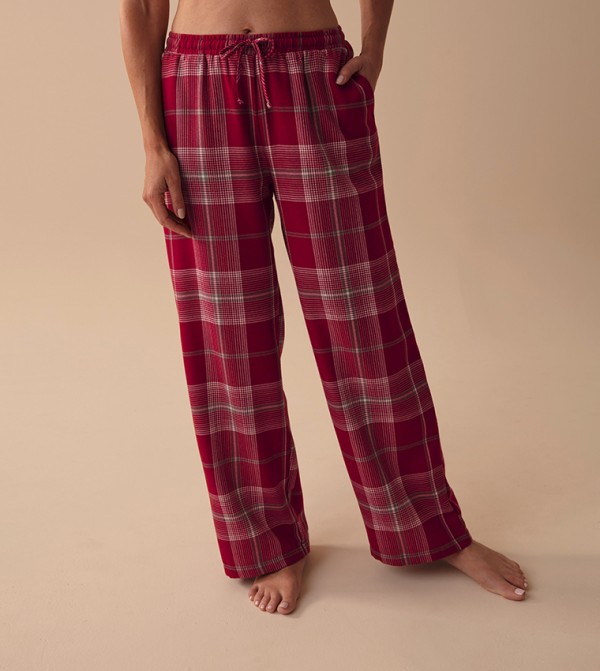 Buy La Vie En Rose Plaid Wide Leg Pajama Pants In Red | 6thStreet Qatar