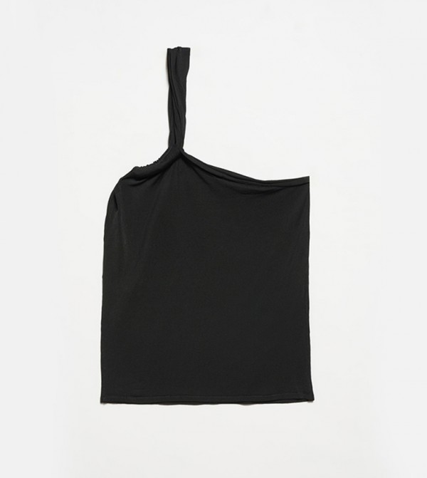 Buy Dilvin Solid One Shoulder Crop Top In Black | 6thStreet Qatar