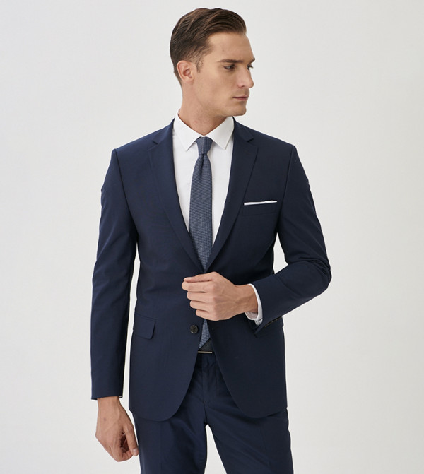 Buy ALTINYILDIZ CLASSICS Solid Slim Fit Suit In NAVY BLUE | 6thStreet ...