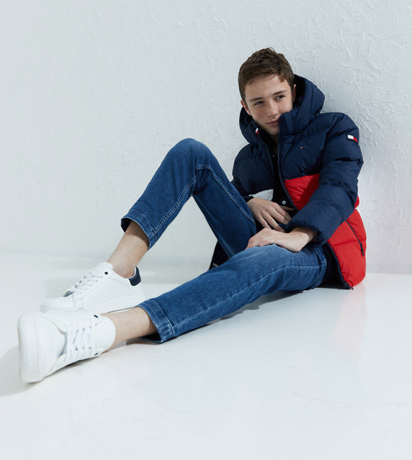 Buy Tommy Hilfiger Pull On Sliga Denim Pant In Black | 6thStreet Qatar