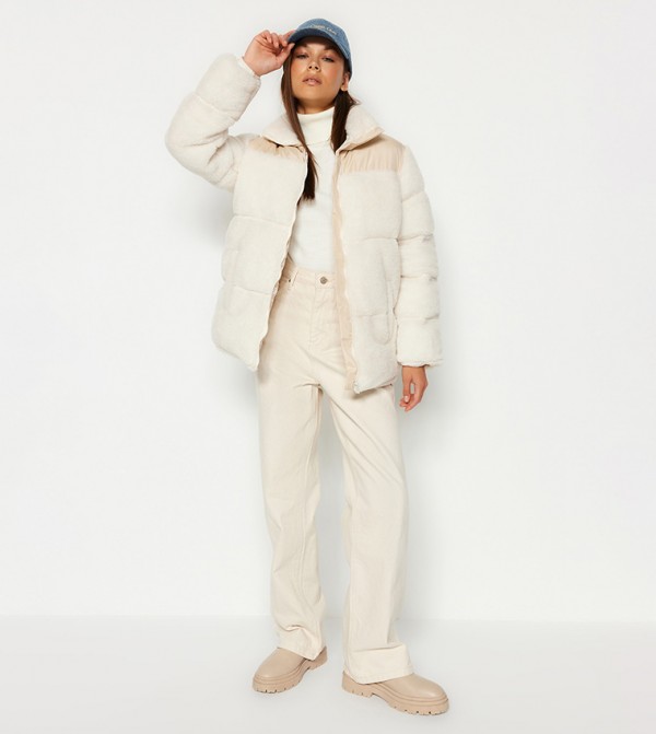 Buy Trendyol Oversized Plush Puffer Jacket In Ecru | 6thStreet Saudi Arabia