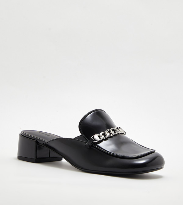 Buy Charles & Keith Chain Link Detail Heel Mules In Black | 6thstreet UAE