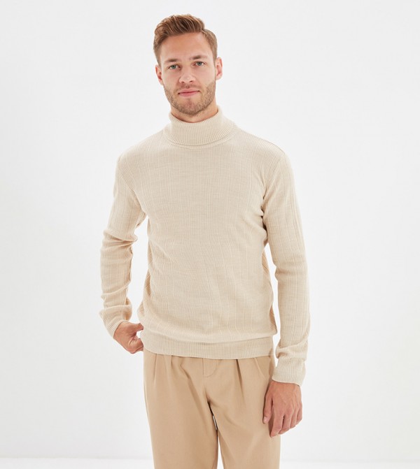 Buy Trendyol Slim Fit Knitwear Sweater In Beige | 6thStreet Saudi Arabia