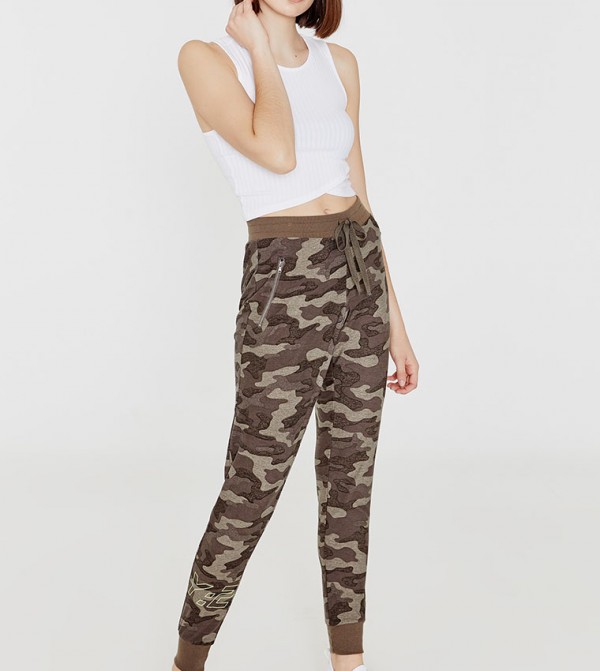 Buy Ardene Slouchy Yummy Jogger Zip Green In Green | 6thStreet Bahrain