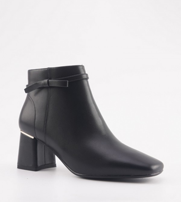 Buy Nine West BILLINA Ankle Block Heel Boots In Black | 6thStreet Kuwait