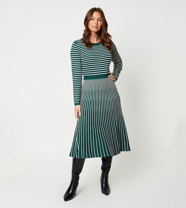 Buy Wallis Striped Pleated Knitted Dress In Forest | 6thStreet UAE
