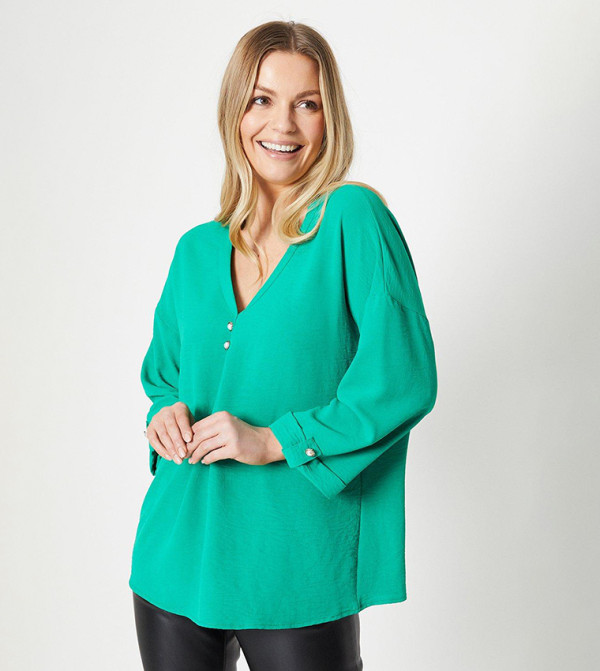 Buy Wallis Tall Pearl Button Longline Shirt In Green | 6thStreet Saudi ...