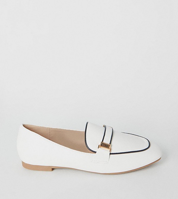 Buy Wallis Lettie Contrast Piping Loafers In White | 6thStreet Kuwait