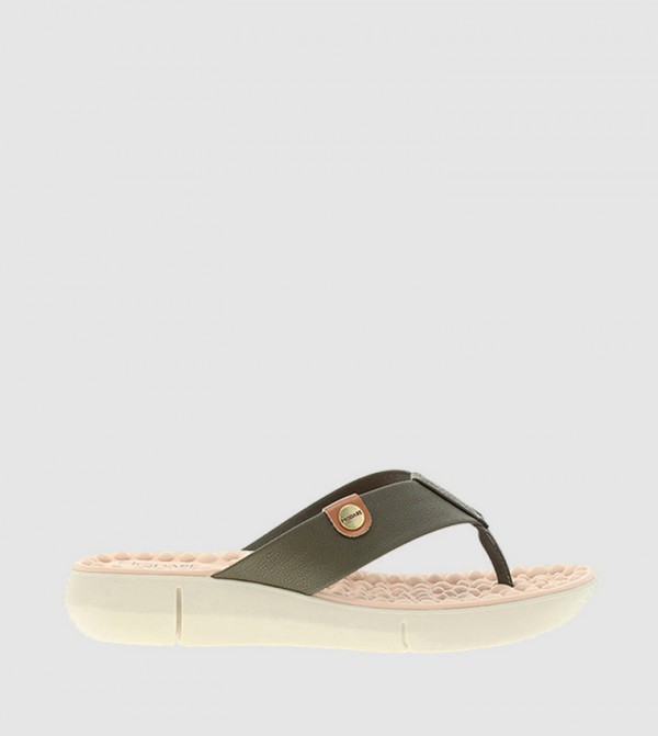 Buy Modare JIANNA Logo Detail Comfort Sandals In Green | 6thStreet Kuwait