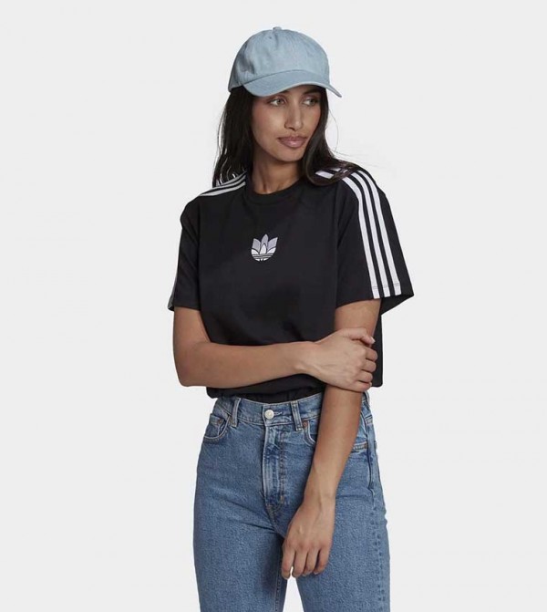 Buy Adidas Adicolor 3D Trefoil Loose Tee In Black | 6thStreet Qatar