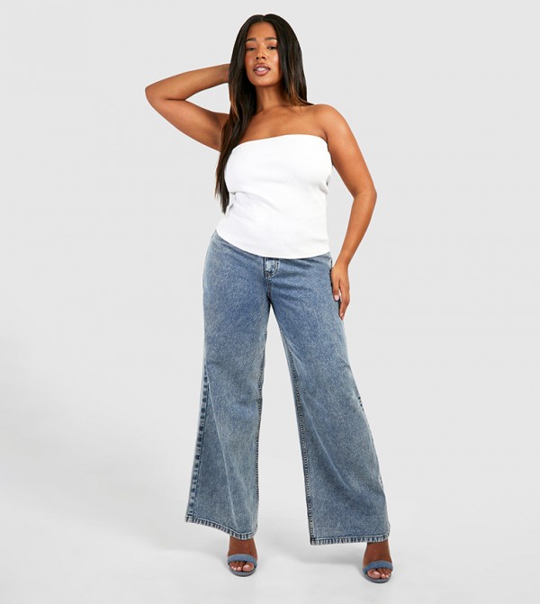 Buy Boohoo Curve Acid Wash Straight Leg Jeans In Blue | 6thStreet Bahrain