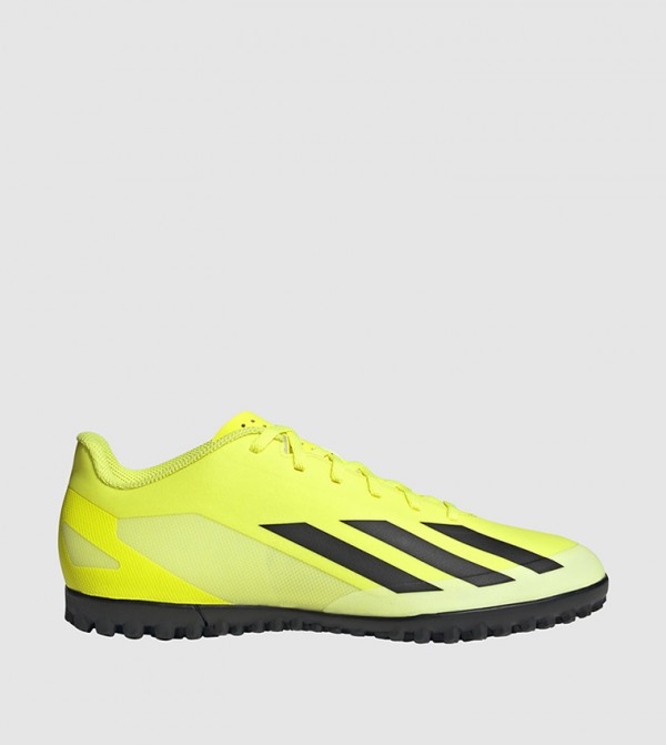Shop Football Shoes For Men Online | 6thStreet Saudi Arabia
