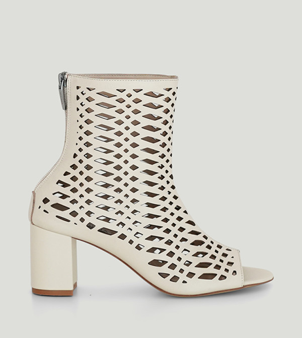 Buy Thuna KAYAN Cut Out Heel Sandals In Beige | 6thStreet Kuwait