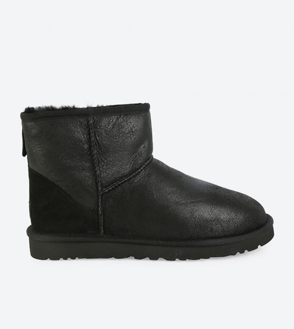 Buy Ugg Classic Mini Bomber Black Boots In Black | 6thStreet Kuwait