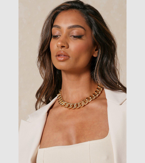 Buy MissPap Oversized Chunky Chain Necklace In Gold | 6thStreet UAE