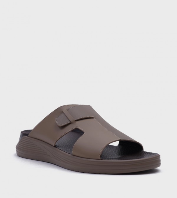 Buy UOMO CAVALIER Classic Open Toe Arabic Sandals In STONE | 6thStreet ...