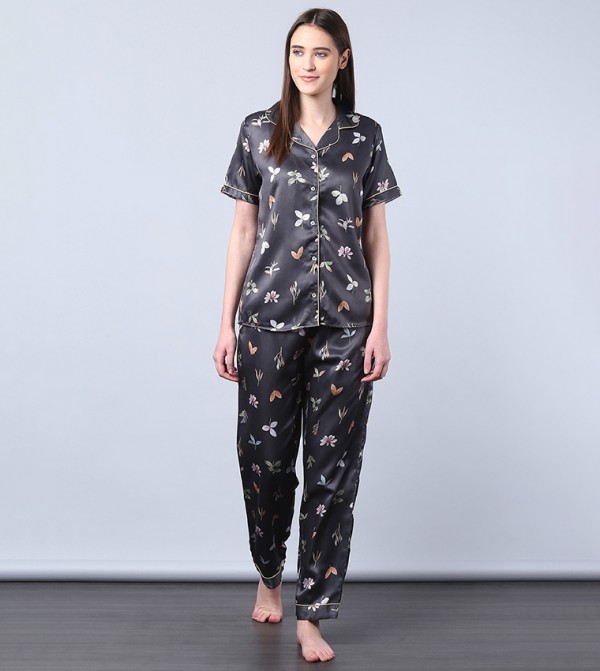 Buy HIS & HERS Printed Regular Pyjama Set In Black | 6thStreet Bahrain