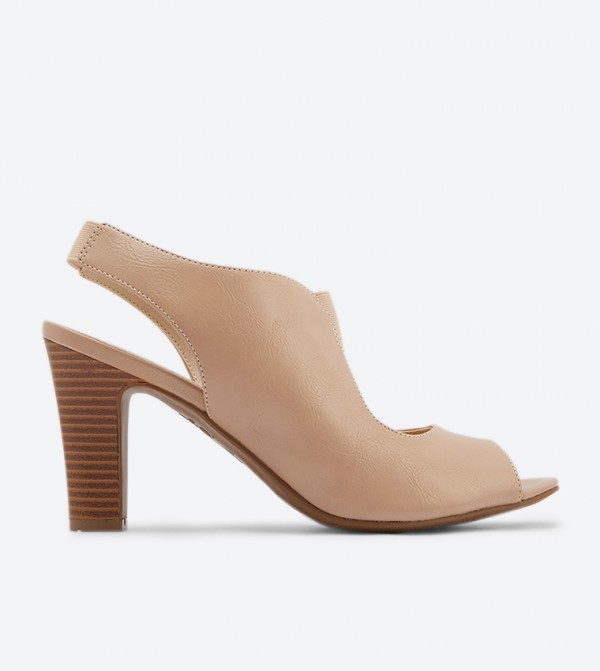 Buy Naturalizer Celestiaa Peep Toe Pumps Tan In Tan | 6thStreet UAE