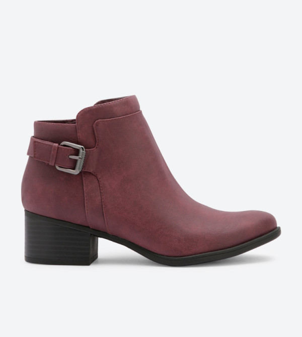 Buy Naturalizer Keaton Boots Red NAKEATON In Red | 6thStreet Saudi Arabia
