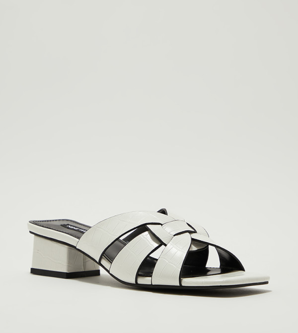Buy Nine West ANDY AK Block Heel Sandals In White | 6thStreet UAE