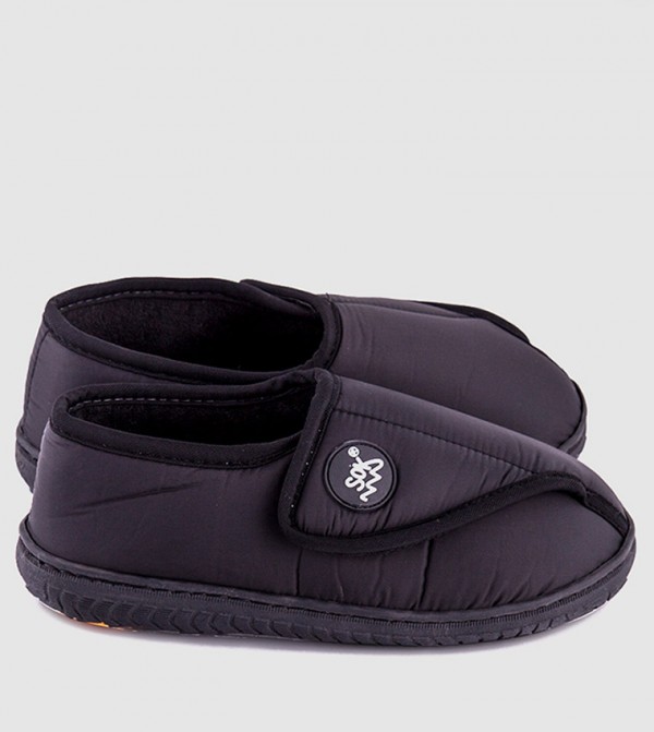 Buy Nester Fit & Feel Water Proof Shoes In Black | 6thStreet Saudi Arabia