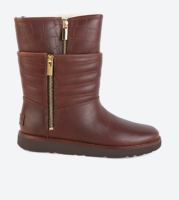 Buy Ugg Aviva Boots Red In Red | 6thStreet Saudi Arabia