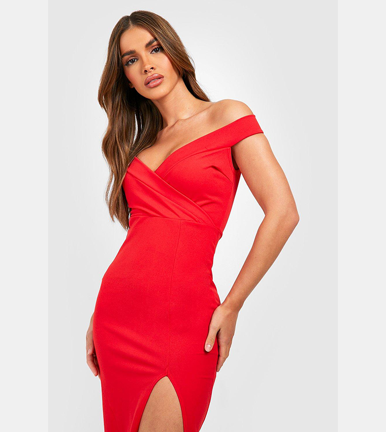 Buy Boohoo Wrap Off The Shoulder Maxi Bridesmaid Dress In Red | 6thStreet Saudi Arabia