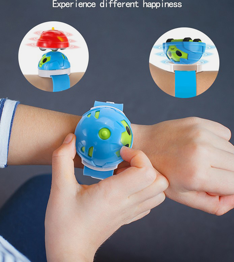 Buy Toonz Gyro Chariot Pull Back Toy Watch Strap/Car Shape Beyblades In ...