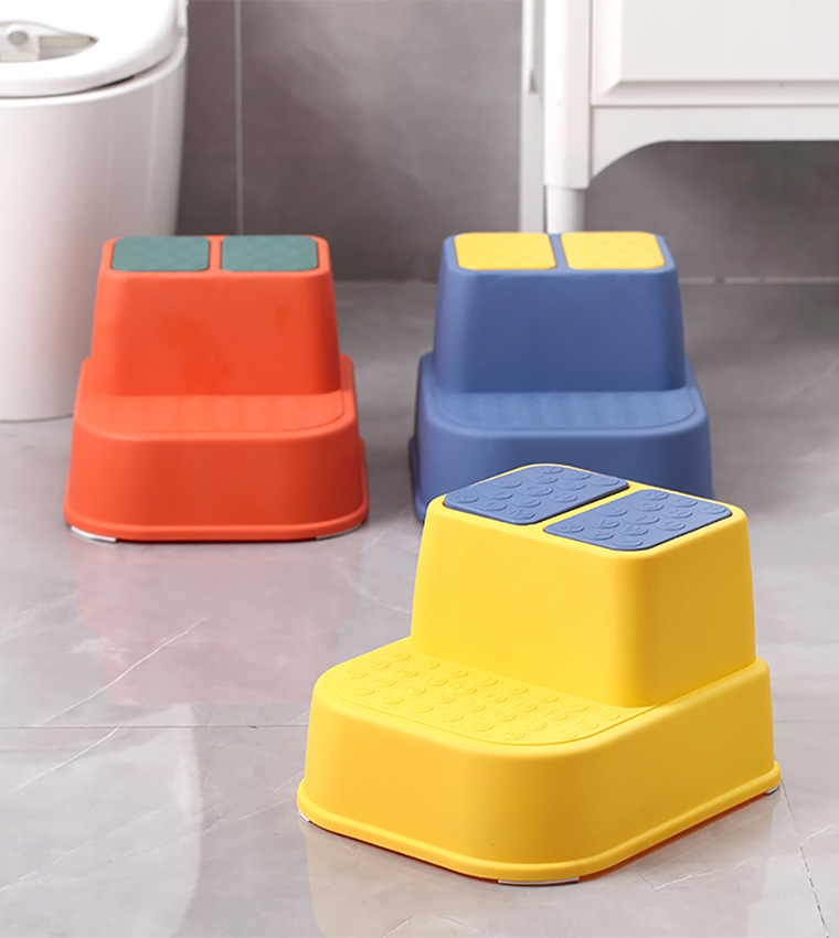Buy Eazy Kids @ Sambox Step Stool Yellow In Yellow | 6thStreet UAE