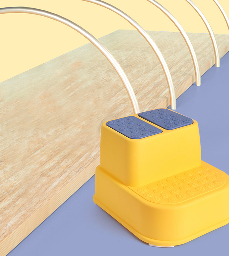 Buy Eazy Kids Step Stool Yellow In Yellow | 6thstreet UAE