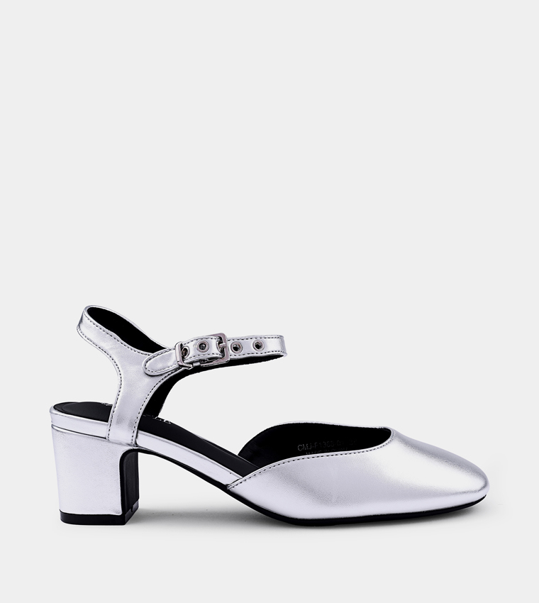 Buy Cuple Block Heel Round Toe Pumps In Silver | 6thstreet UAE