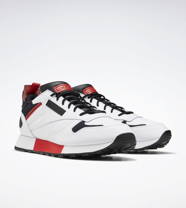 Buy Reebok Cl Leather Reedux Athletic White In White | 6thStreet Bahrain