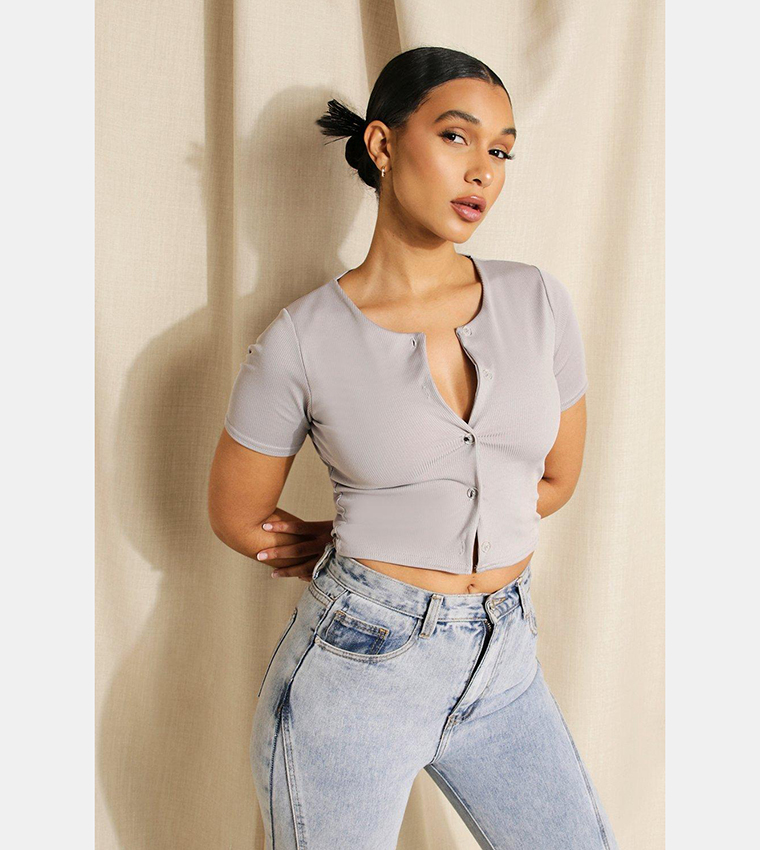 Buy Boohoo Basic Ribbed Button Through Top In Grey | 6thStreet Bahrain