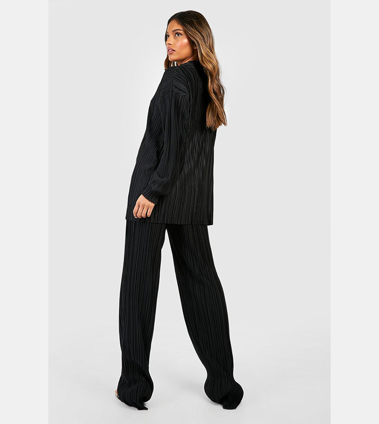 Buy Boohoo Plisse Floor Sweeping Wide Leg Trousers In Black | 6thStreet UAE