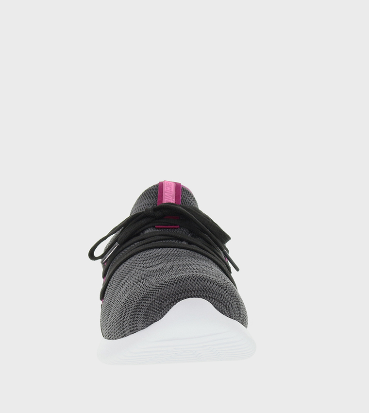 Buy ACTVITTA CARRY Slip On Sport Shoes In Black | 6thStreet Bahrain