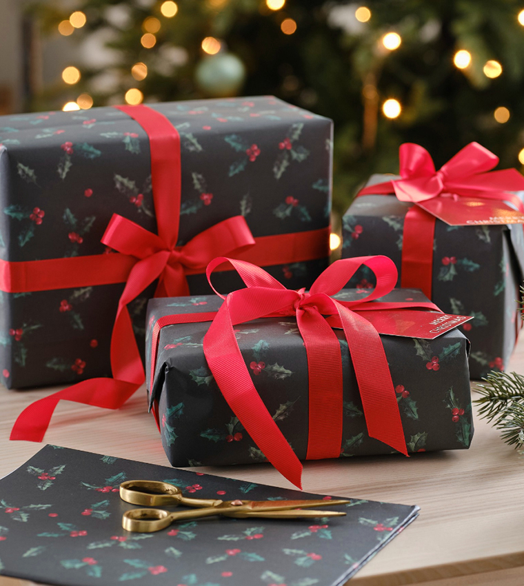 Buy Ginger Ray Holly Print Wrap Kit In Multiple Colors | 6thStreet UAE