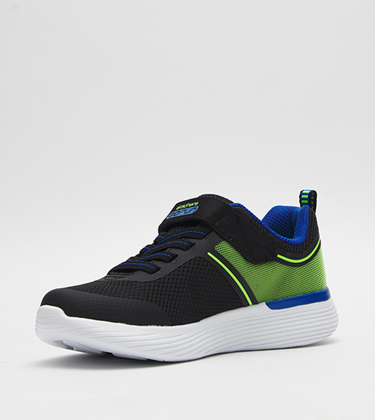 Buy Skechers GO RUN 400 V2 Running Shoes In Navy | 6thStreet Saudi Arabia
