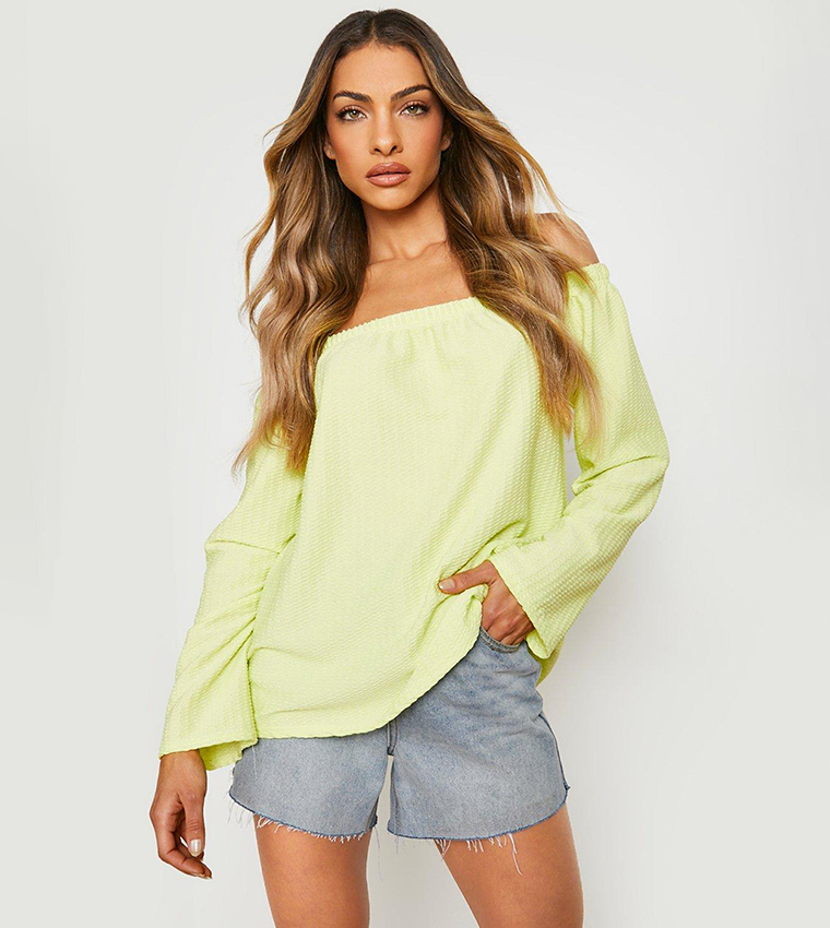 Buy Boohoo Bardot Crinkle Long Sleeves Top In Green | 6thStreet Saudi ...