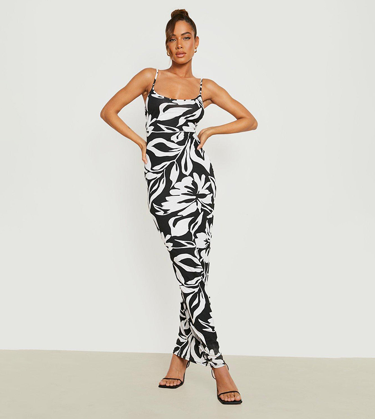 Buy Boohoo Mono Floral Strappy Maxi Dress In Black | 6thStreet Oman