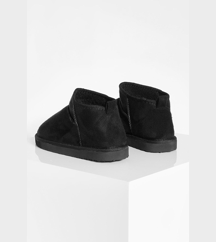 Buy Boohoo Ultra Mini Cosy Boots In Black | 6thStreet UAE