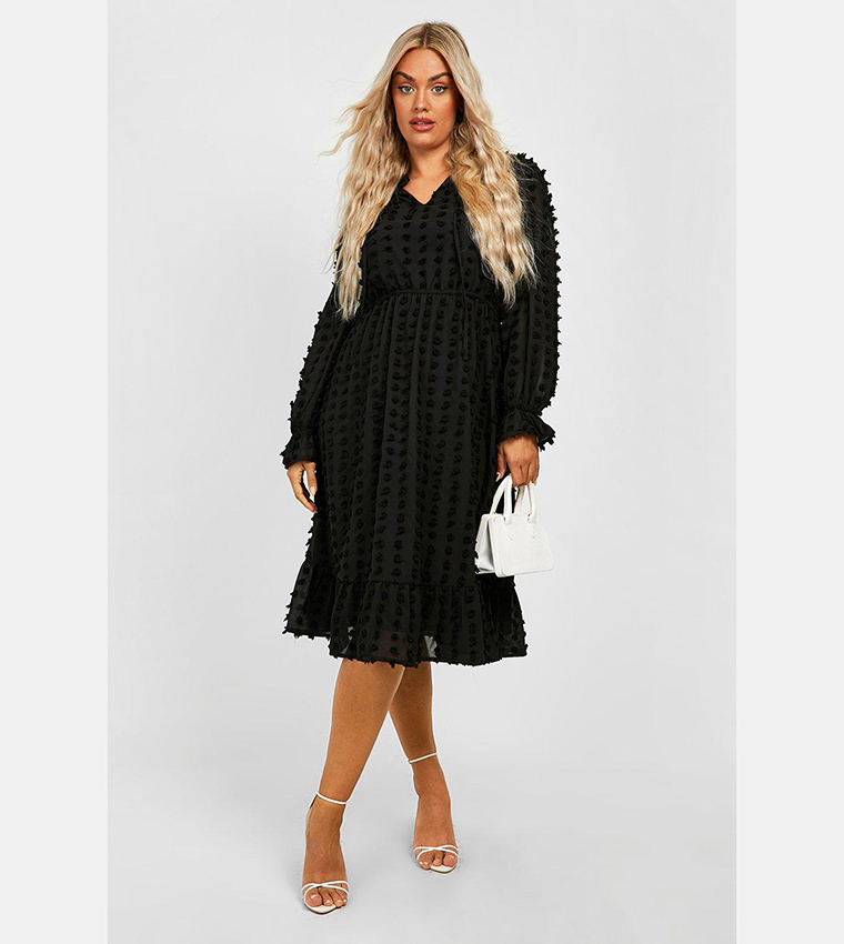 Buy Boohoo Large Dobby Mesh Midi Dress In Black | 6thStreet Qatar