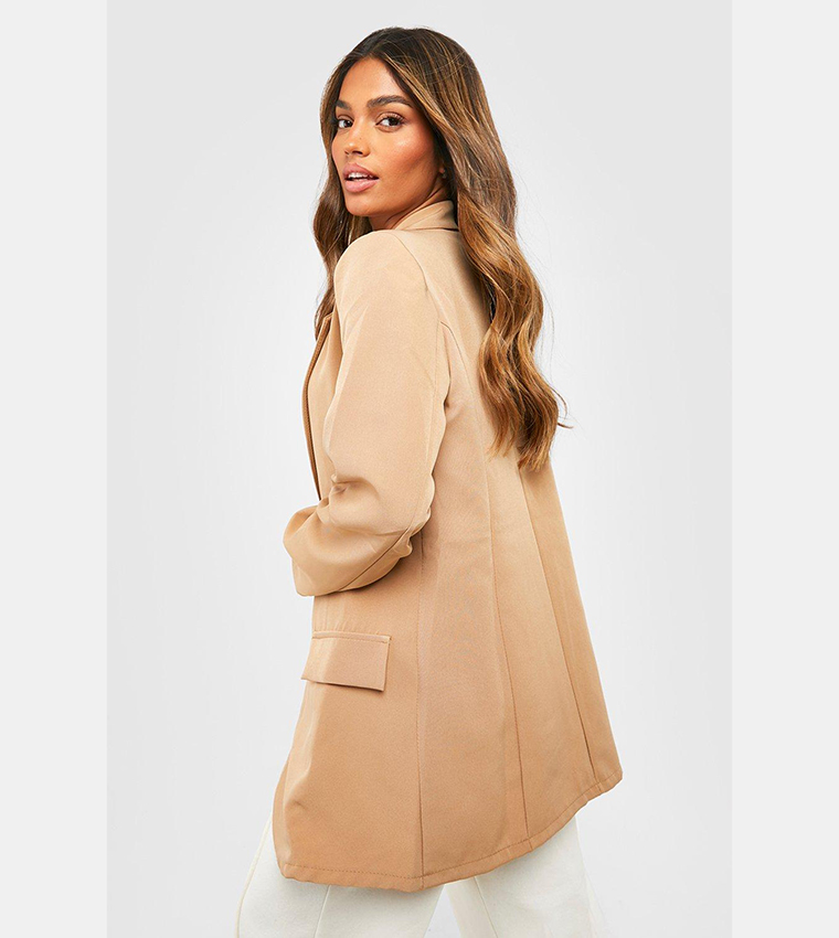 Buy Boohoo Basic Woven Single Breasted Fitted Blazer In Beige | 6thStreet UAE