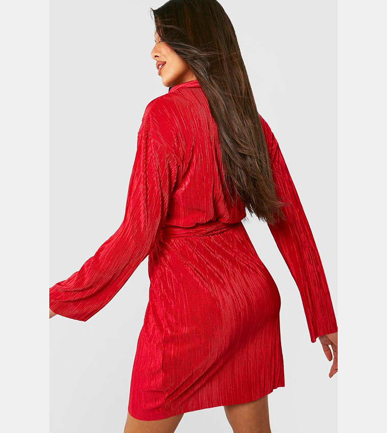 Buy Boohoo Plisse Tie Waist Shirt Dress In Red 6thstreet Kuwait