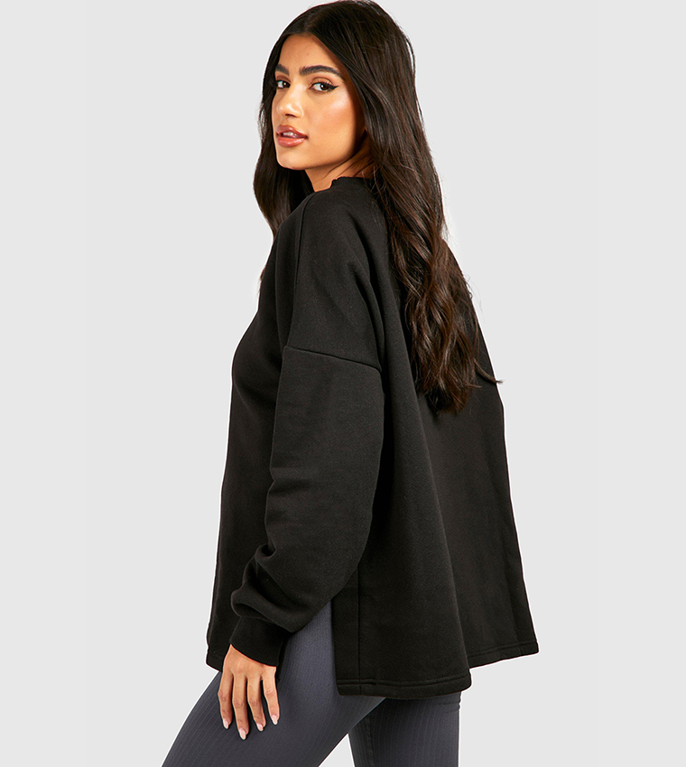 Buy Boohoo Maternity Side Split Sweatshirt In Black | 6thStreet Saudi ...