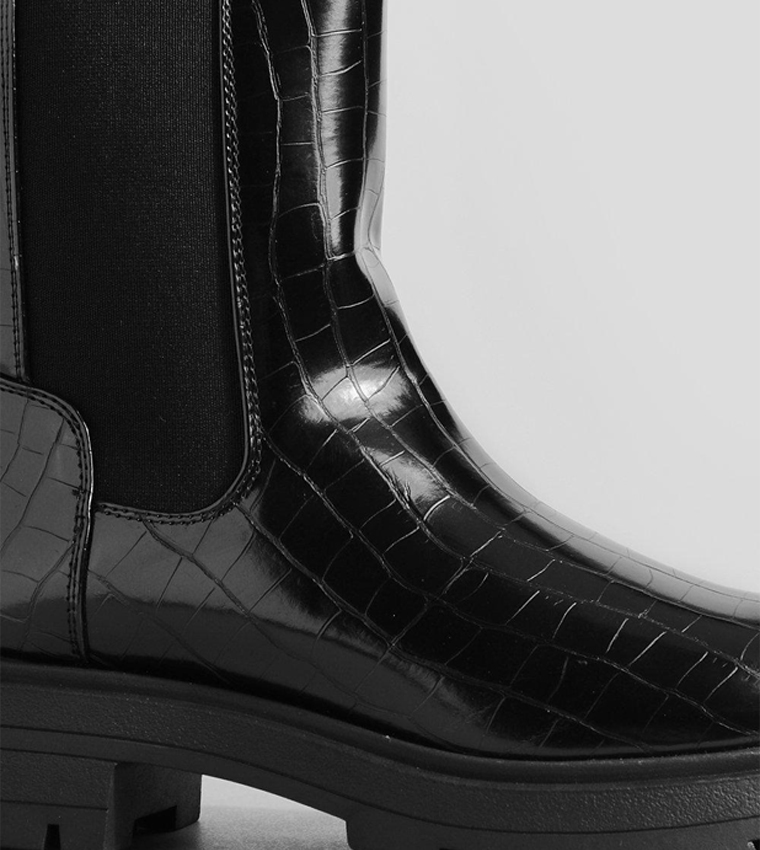 Buy Boohoo Wide Fit Back Tab Croc Chelsea Boots In Black | 6thStreet Kuwait