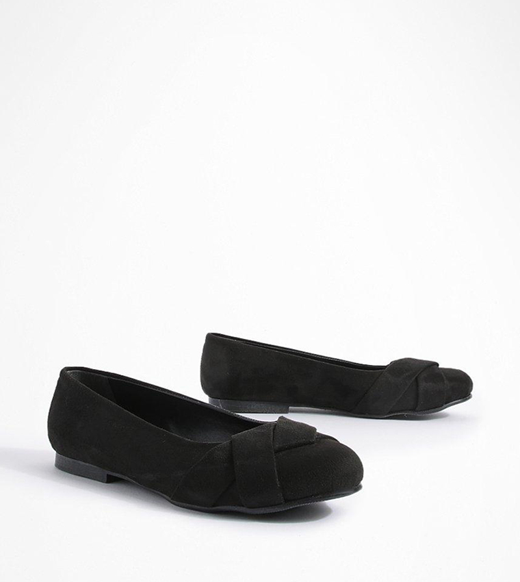 Buy Boohoo Wide Fit Twist Front Ballet Flats In Black | 6thStreet Oman