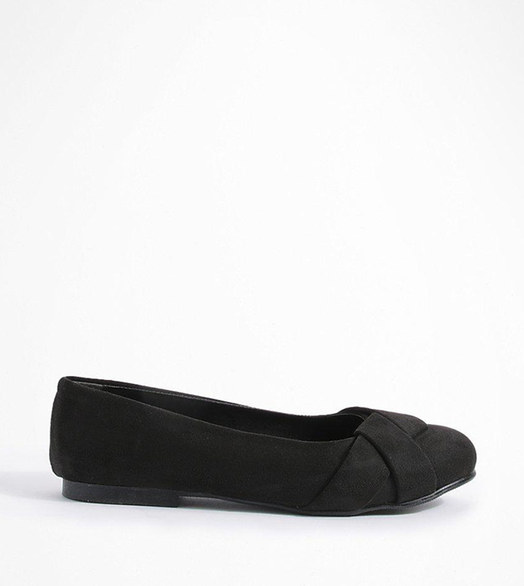 Buy Boohoo Wide Fit Twist Front Ballet Flats In Black | 6thStreet Saudi ...