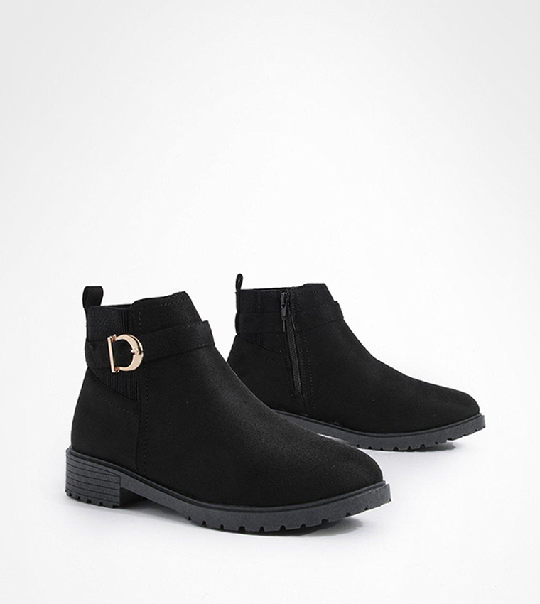 Buy Boohoo Basic Buckle Detail Chelsea Boots In Black | 6thStreet Kuwait