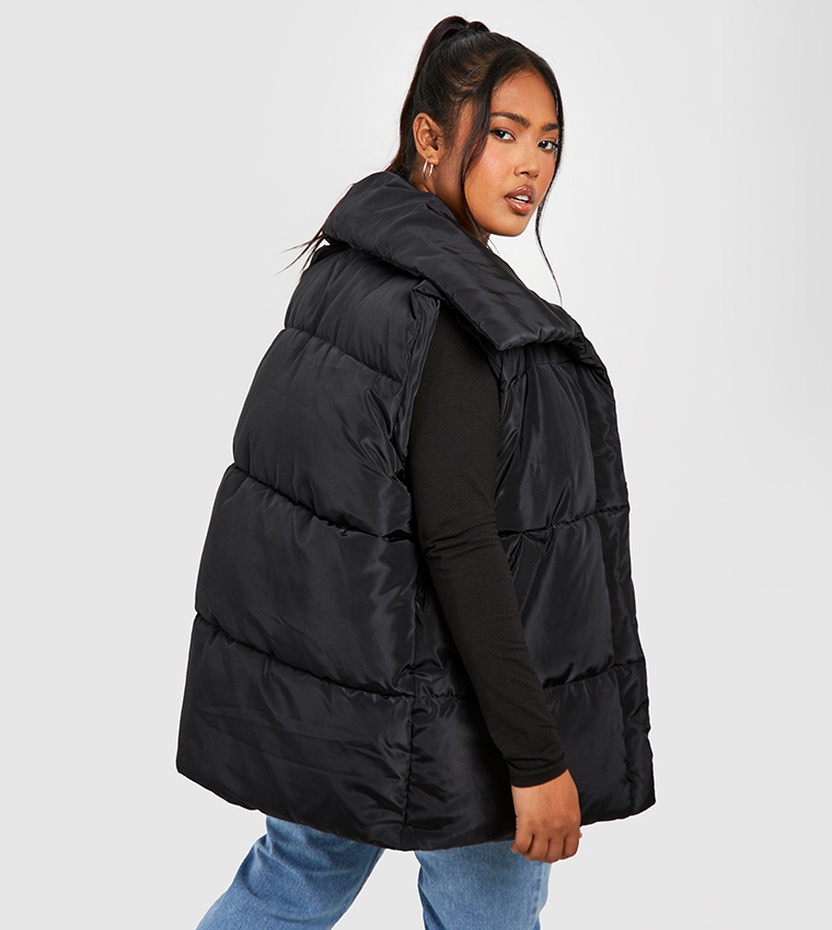 Buy Boohoo Puffer Sleeveless Longline Gilet In Black | 6thStreet Bahrain