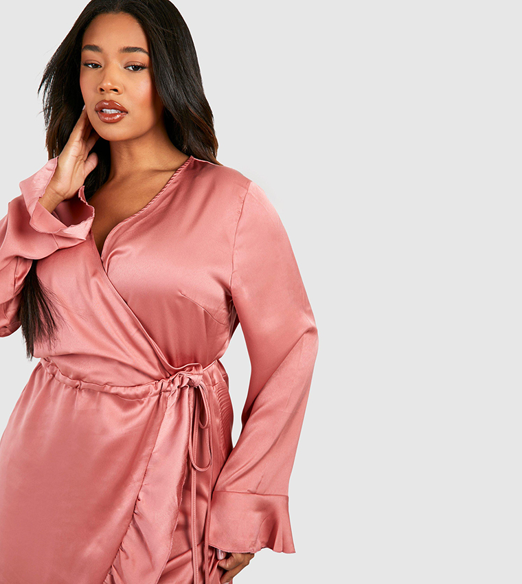 Buy Boohoo Plus Solid Ruffled Wrap Dress In Rose | 6thstreet Saudi Arabia